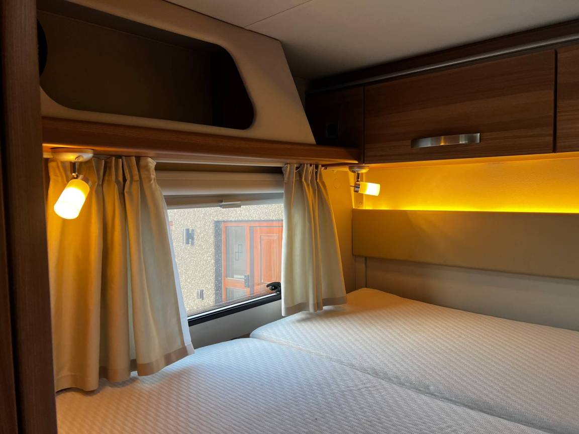 Asuntovaunu ∙ 1 Makuuhuone ∙ 6 Vierasta - Islande