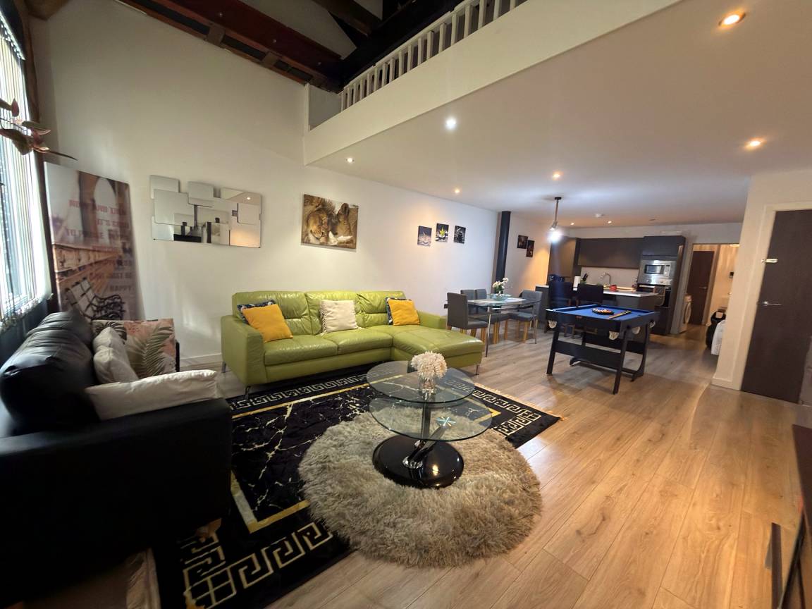 10 M² Appartement ∙ 3 Chambres ∙ 5 Personnes - Bradford