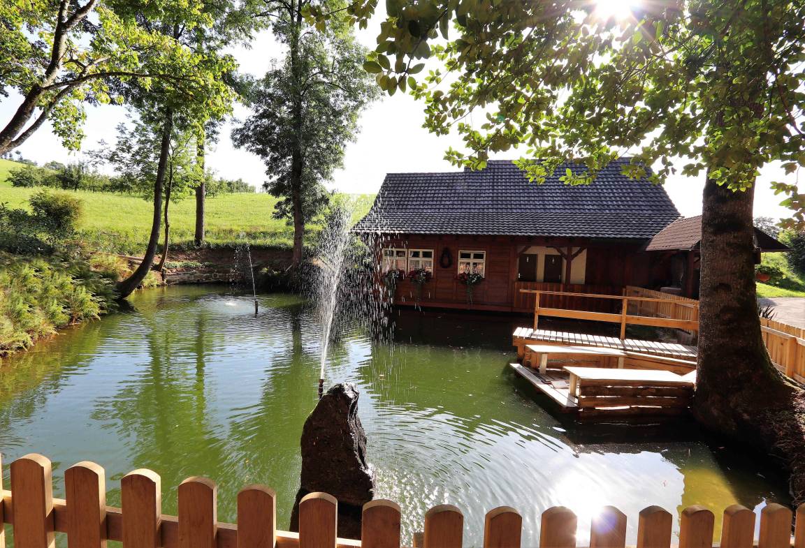75 M² Ferienwohnung ∙ 2 Schlafzimmer ∙ 4 Gäste - Oberharmersbach
