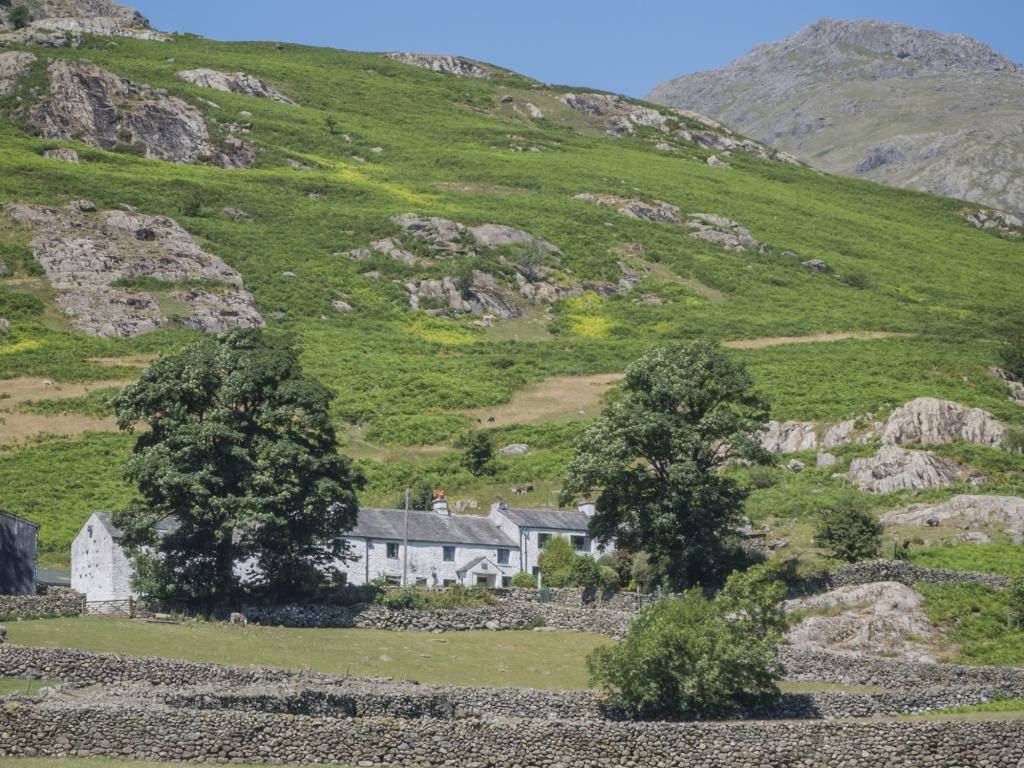 Cottage ∙ 3 Bedrooms ∙ 6 Guests - Eskdale
