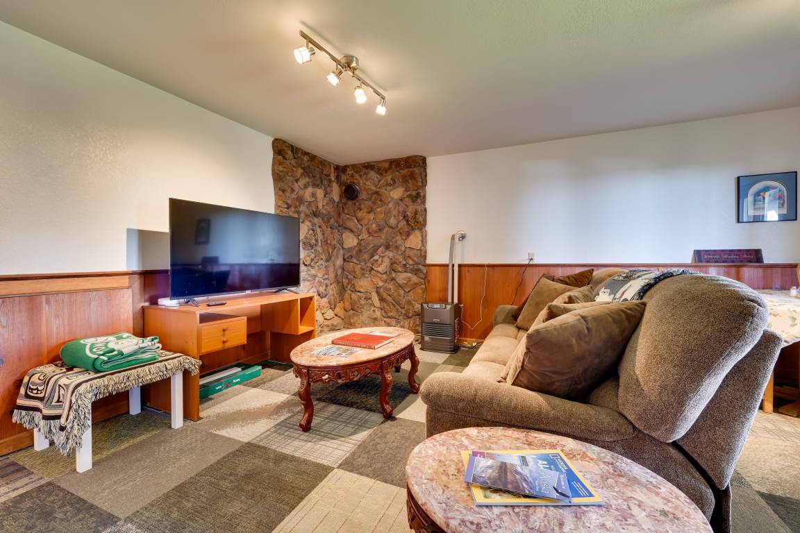 139 M² Apartment ∙ 2 Bedrooms ∙ 4 Guests - Homer, AK