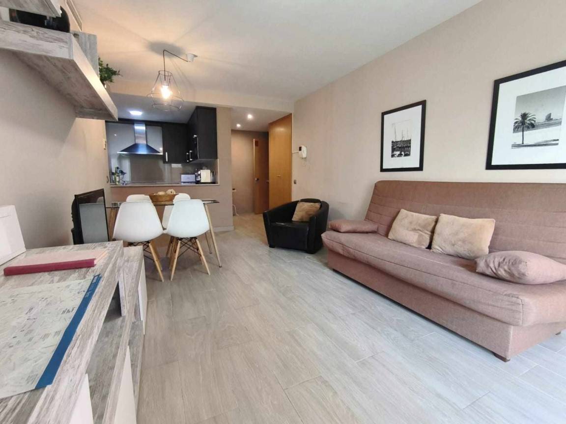 60 M² Apartamento ∙ 1 Habitación ∙ 3 Huéspedes - Mataró