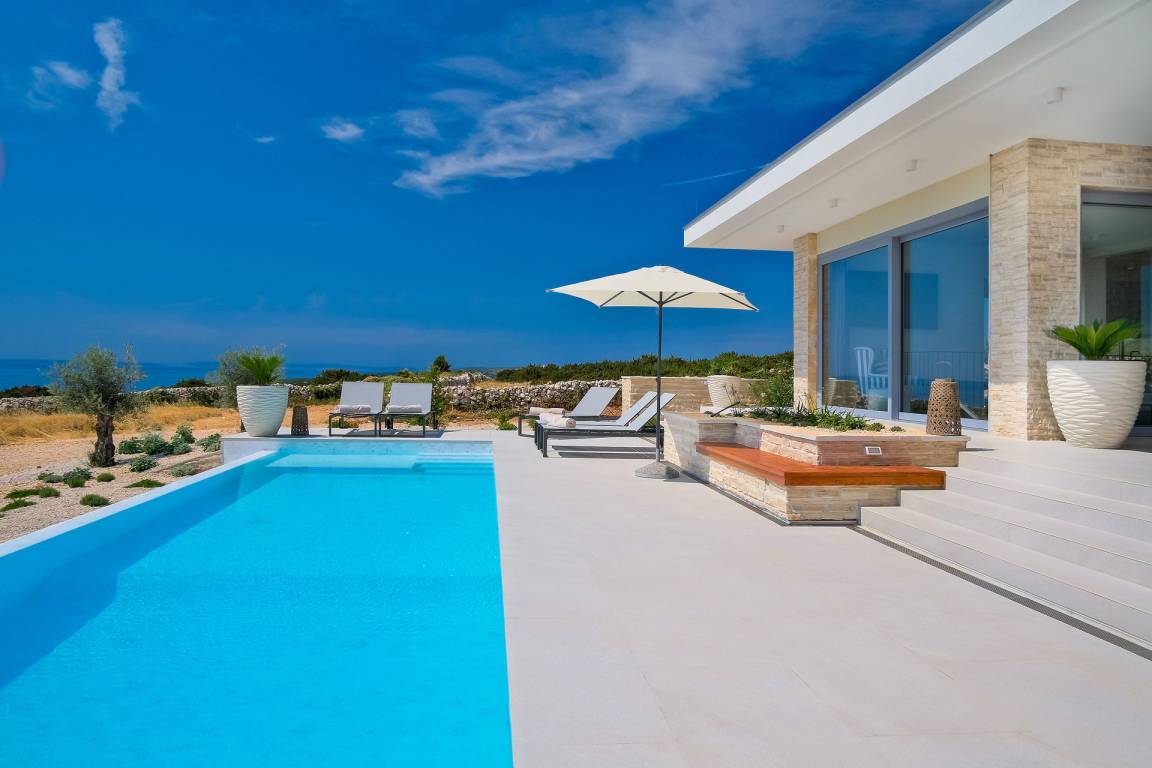 230 M² Villa ∙ 4 Chambres ∙ 7 Personnes - Novalja