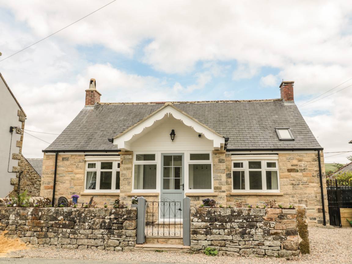 Cottage ∙ 3 Bedrooms ∙ 8 Guests - Northumberland