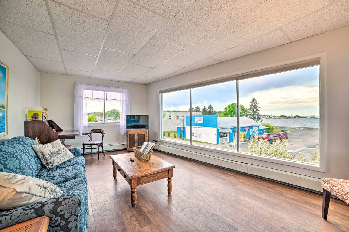 92 M² Apartment ∙ 2 Bedrooms ∙ 4 Guests - St. Ignace, MI