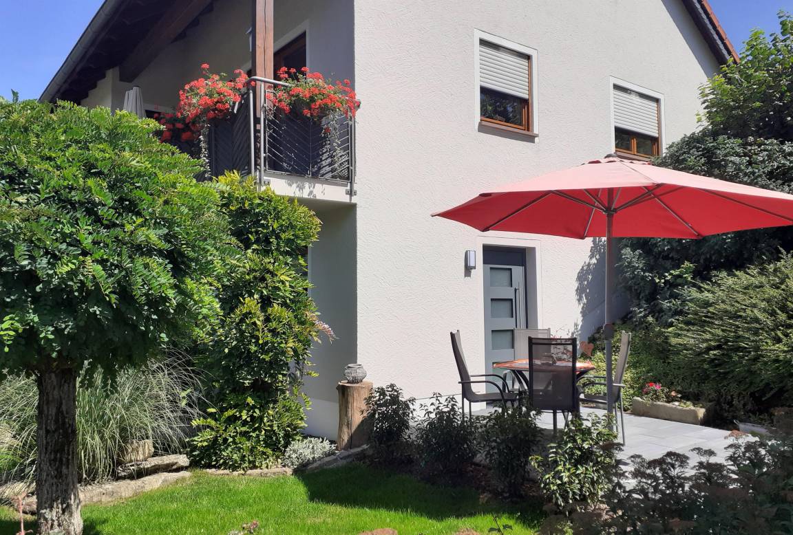 60 M² Appartement ∙ 1 Slaapkamer ∙ 2 Gasten - Malberg