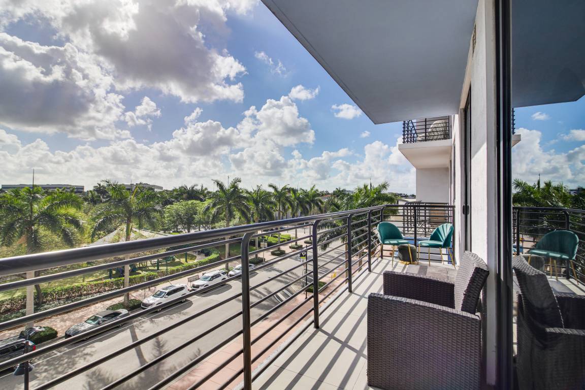 102 M² Apartment ∙ 2 Bedrooms ∙ 6 Guests - Doral, FL