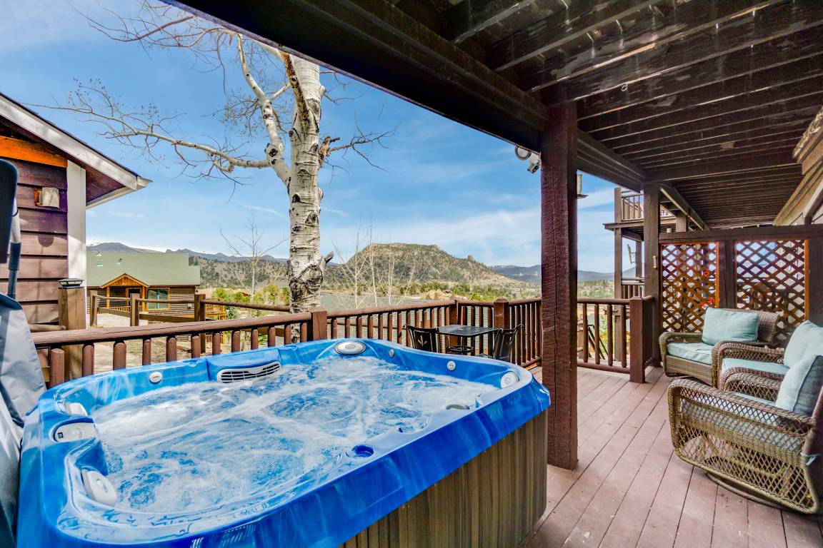 102 M² Condo ∙ 2 Bedrooms ∙ 6 Guests - Estes Park, CO