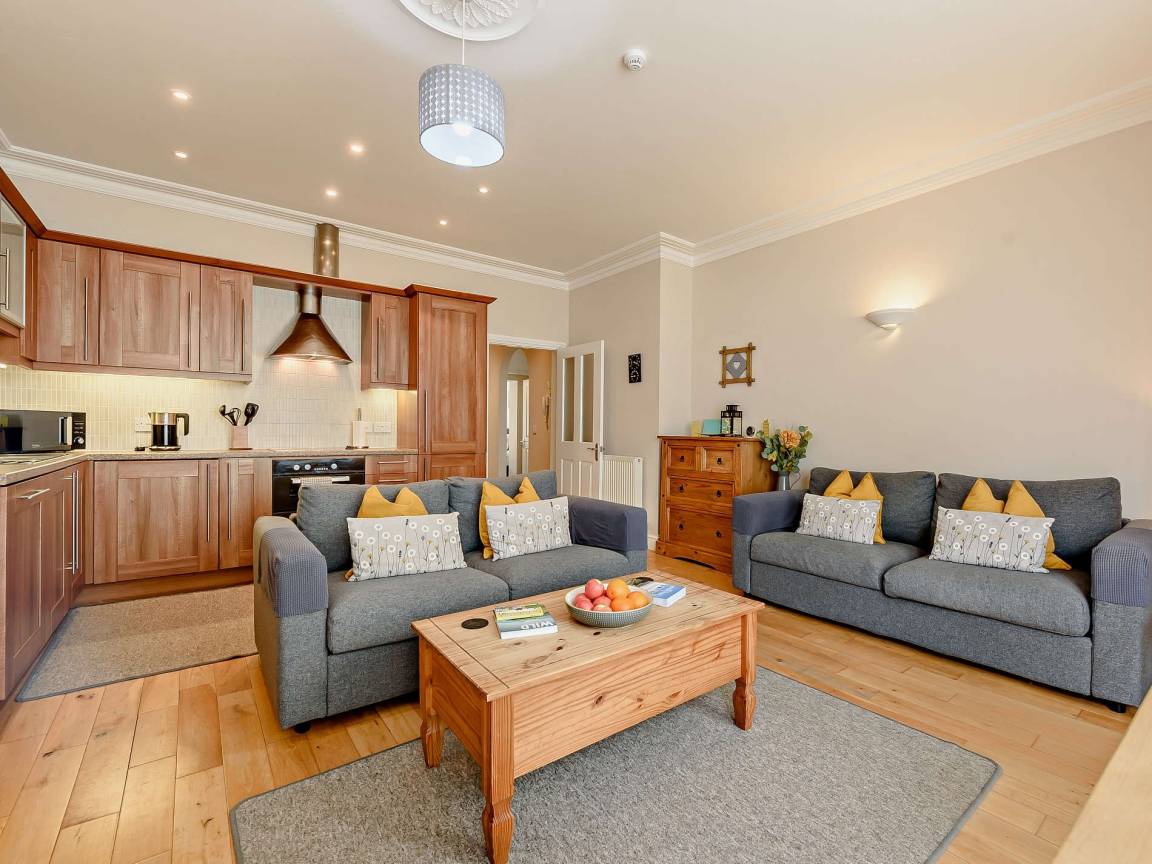 Cottage ∙ 2 Bedrooms ∙ 4 Guests - Tenby