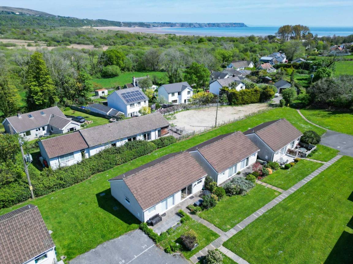 35 M² Chalet ∙ 2 Schlafzimmer ∙ 4 Gäste - Wales