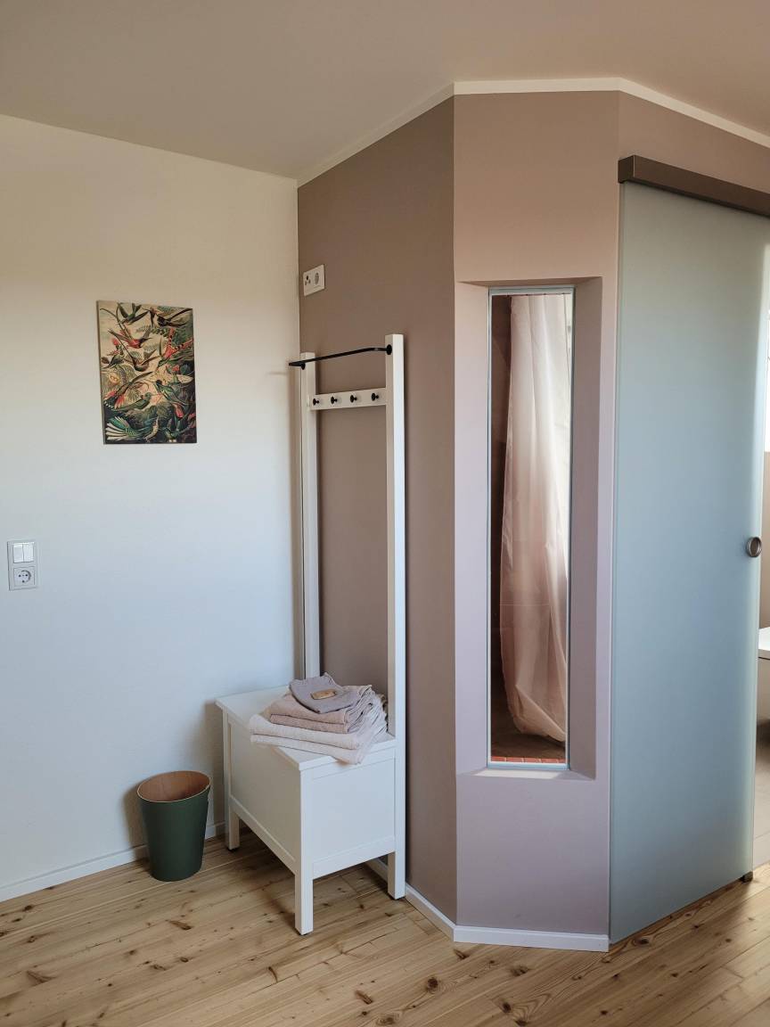 18 M² Ferienwohnung ∙ 1 Schlafzimmer ∙ 2 Gäste - Nieder-Olm