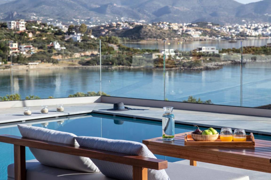 360 M² Farmhouse ∙ 8 Bedrooms ∙ 16 Guests - Crete