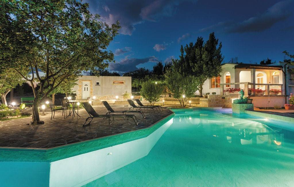 100 M² House ∙ 2 Bedrooms ∙ 8 Guests - Omiš