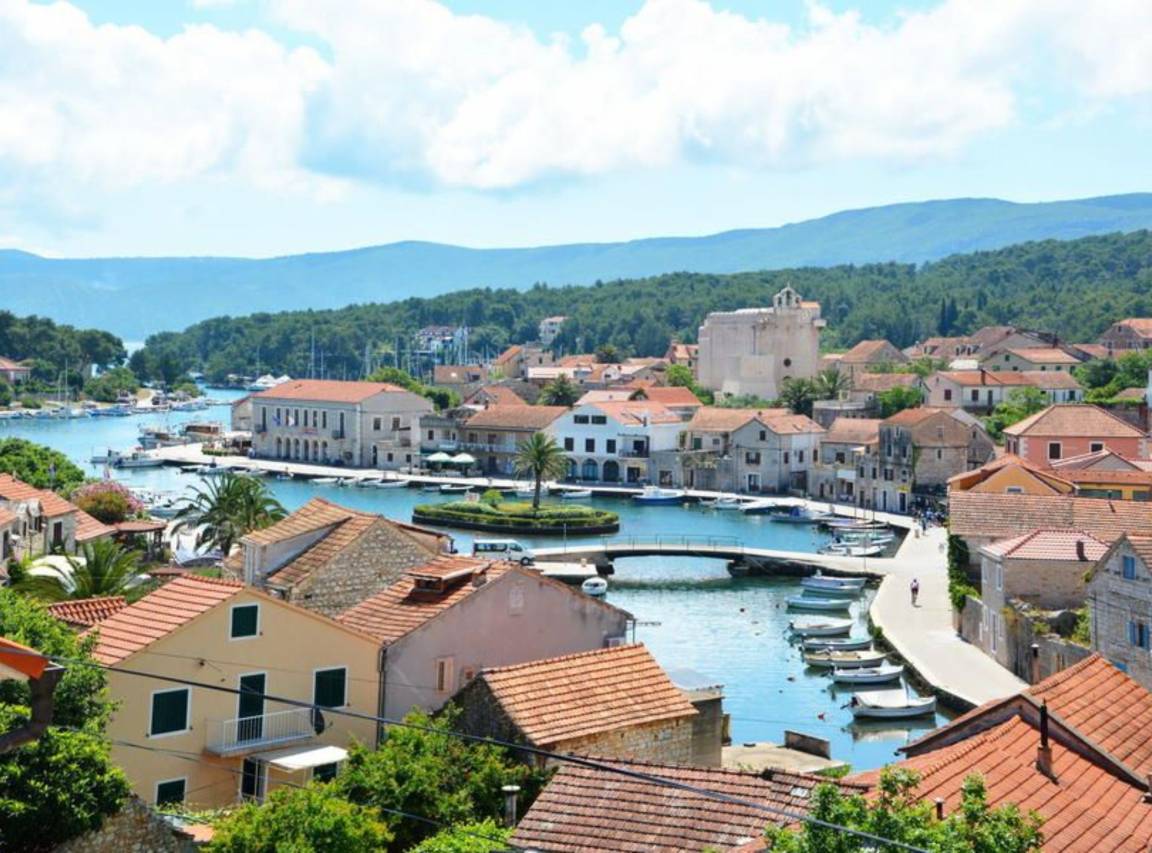 48 M² Ferienwohnung ∙ 1 Schlafzimmer ∙ 4 Gäste - Jelsa