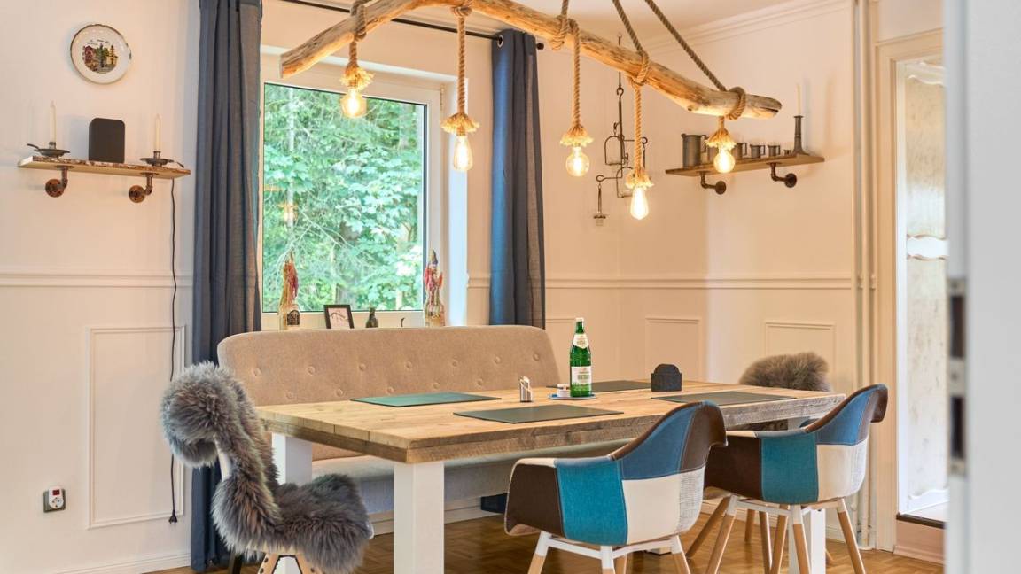 135 M² House ∙ 2 Bedrooms ∙ 4 Guests - Husum