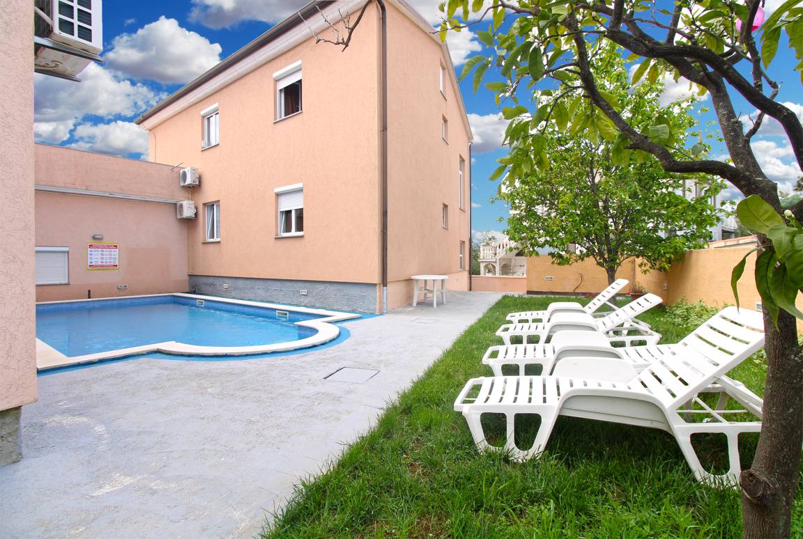 76 M² Ferienwohnung ∙ 2 Schlafzimmer ∙ 5 Gäste - Peroj