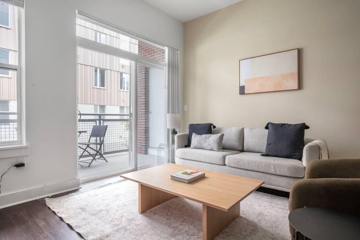 99 M² Apartment ∙ 2 Bedrooms ∙ 4 Guests - Wellesley, MA