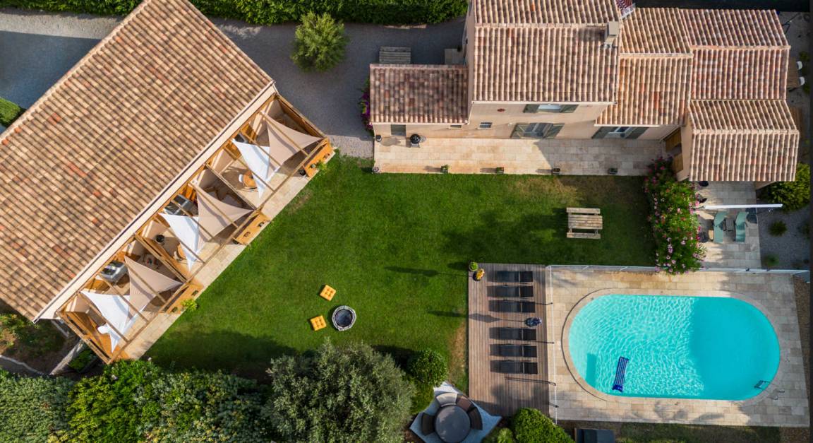 120 M² Gîte ∙ 5 Chambres ∙ 10 Personnes - Lézignan-Corbières