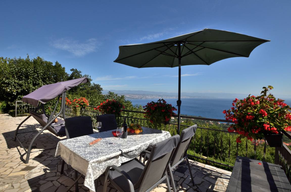 56 M² Apartment ∙ 2 Bedrooms ∙ 4 Guests - Lovran