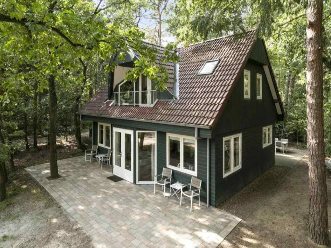 80 M² Ferienhaus ∙ 4 Schlafzimmer ∙ 8 Gäste - Assen