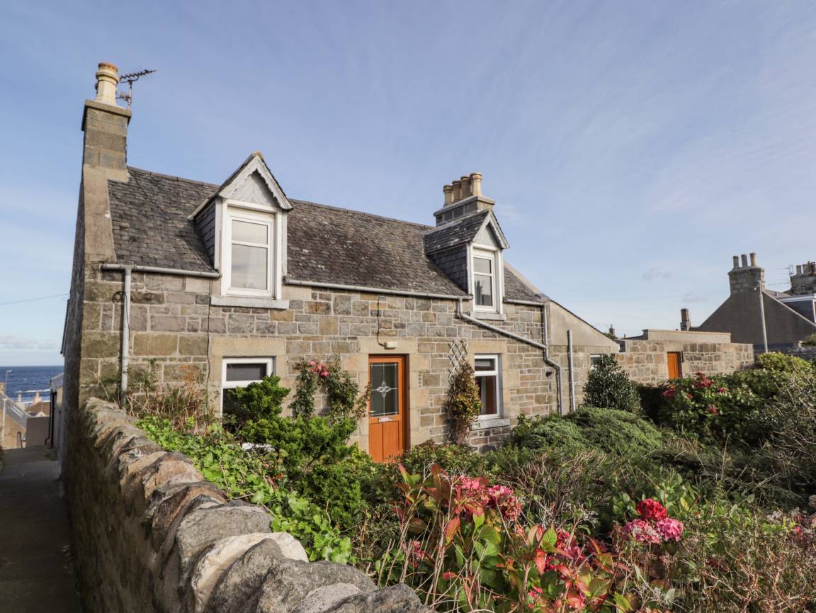 Cottage ∙ 3 Bedrooms ∙ 6 Guests - Moray