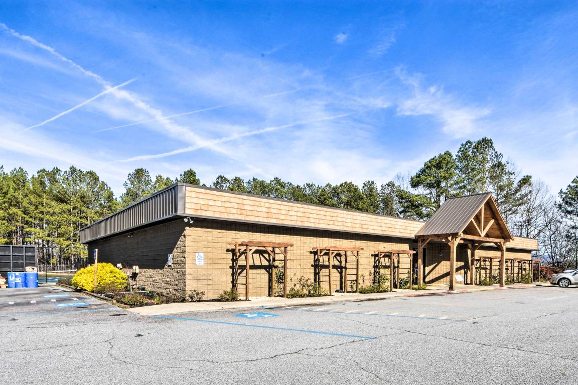 111 M² House ∙ 3 Bedrooms ∙ 6 Guests - Carters Lake, GA