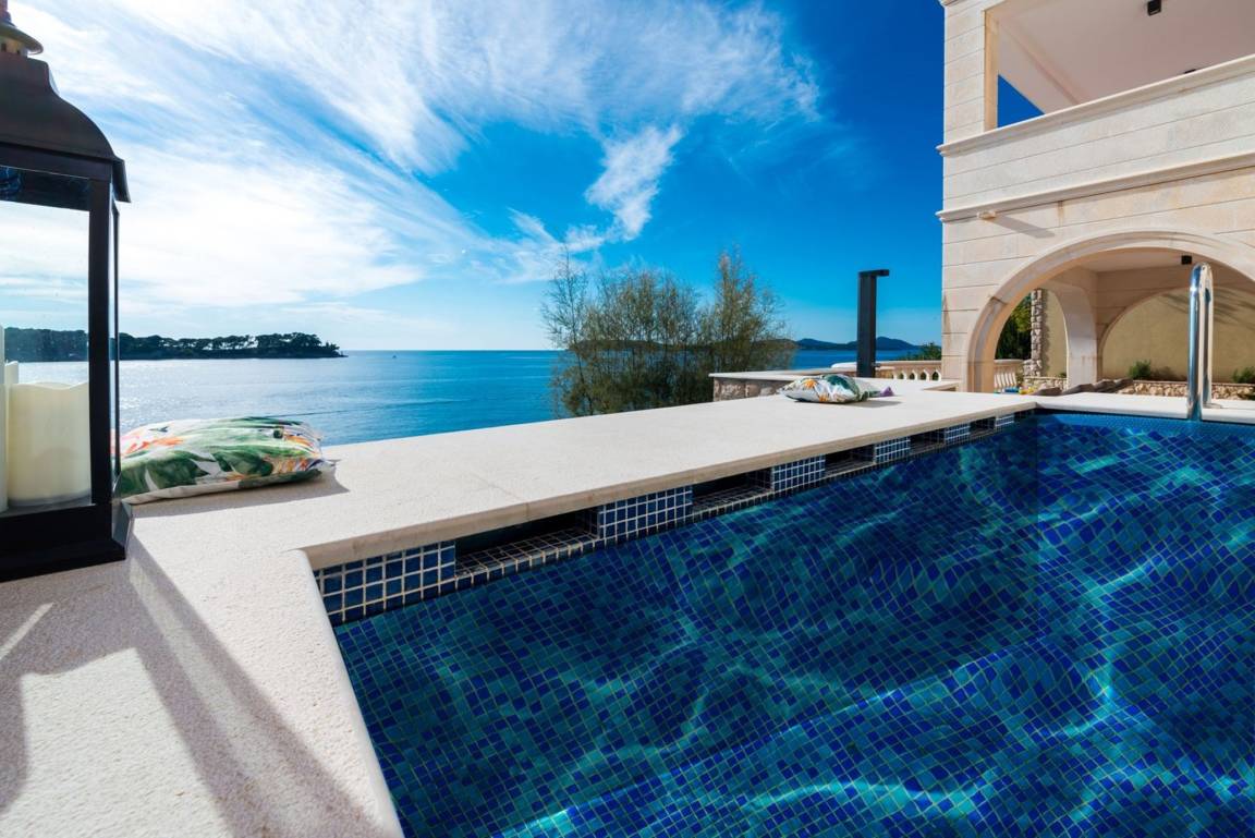 700 M² Villa ∙ 5 Makuuhuonetta ∙ 10 Vierasta - Dubrovnik