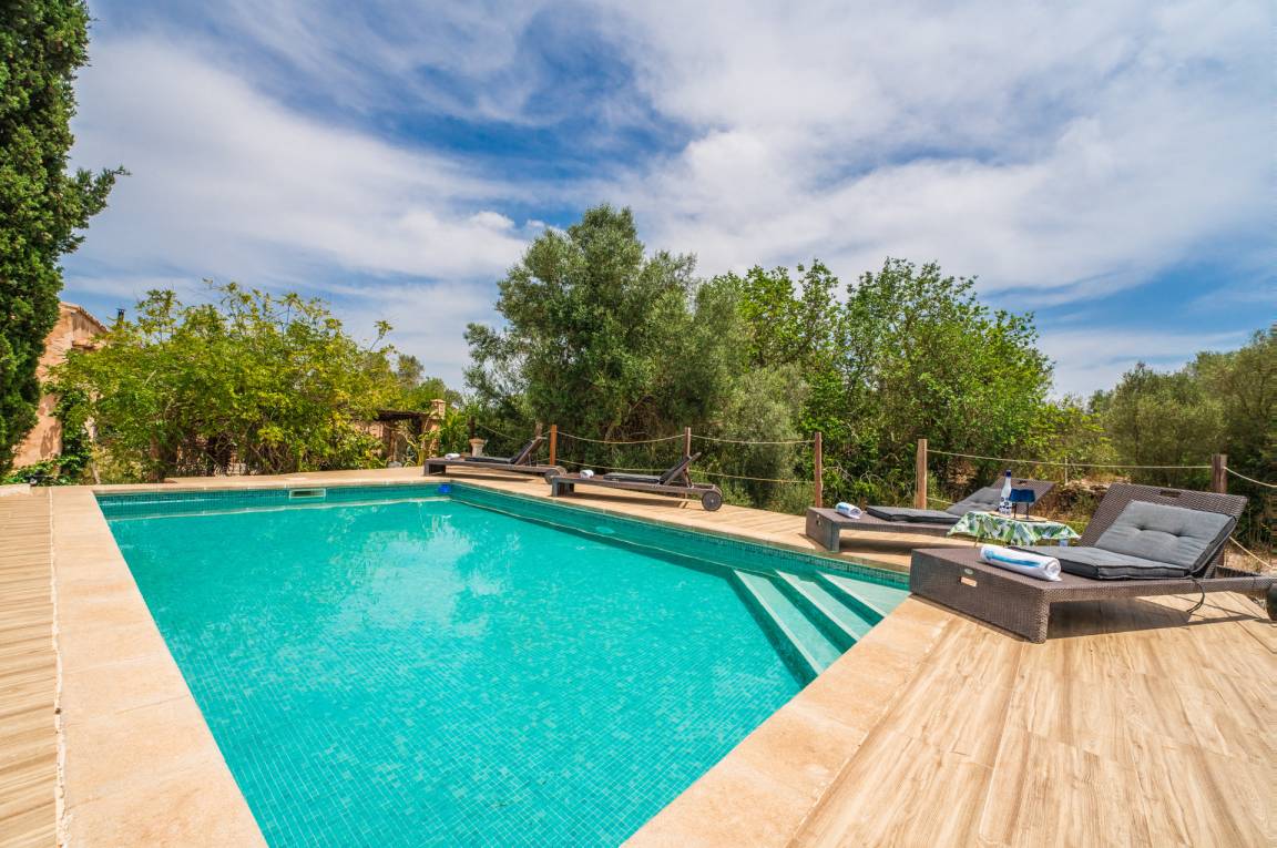 200 M² Huis ∙ 4 Slaapkamers ∙ 8 Gasten - Algaida