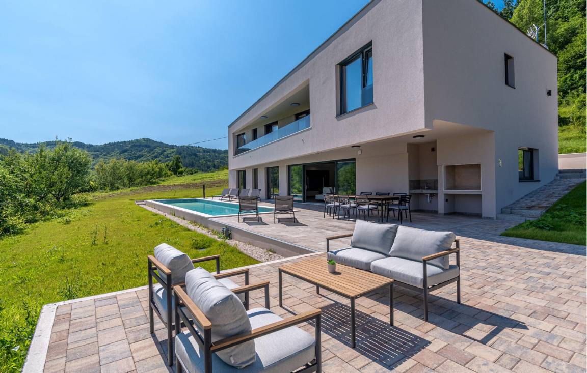 300 M² Maison De Vacances ∙ 5 Chambres ∙ 10 Personnes - Istrie