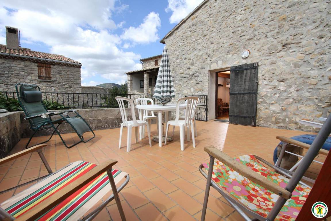 60 M² Gîte ∙ 2 Chambres ∙ 4 Personnes - Drôme