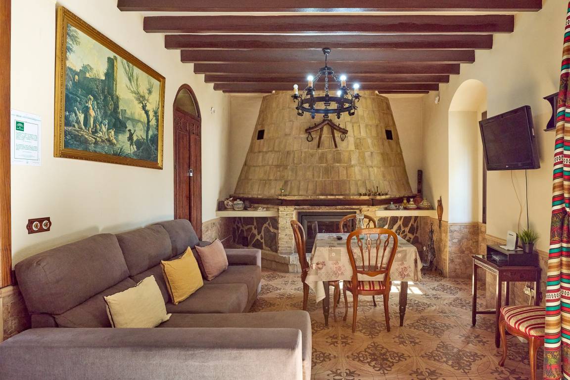 305 M² Casa ∙ 5 Habitaciones ∙ 12 Huéspedes - Montilla