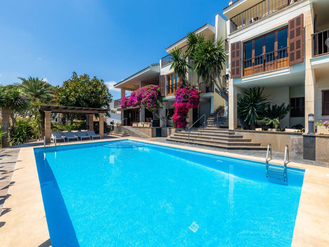 400 M² Ferienhaus ∙ 6 Schlafzimmer ∙ 9 Gäste - Sa Coma