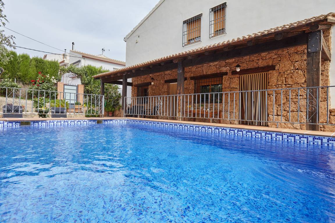 120 M² Maison De Vacances ∙ 4 Chambres ∙ 9 Personnes - Huelma