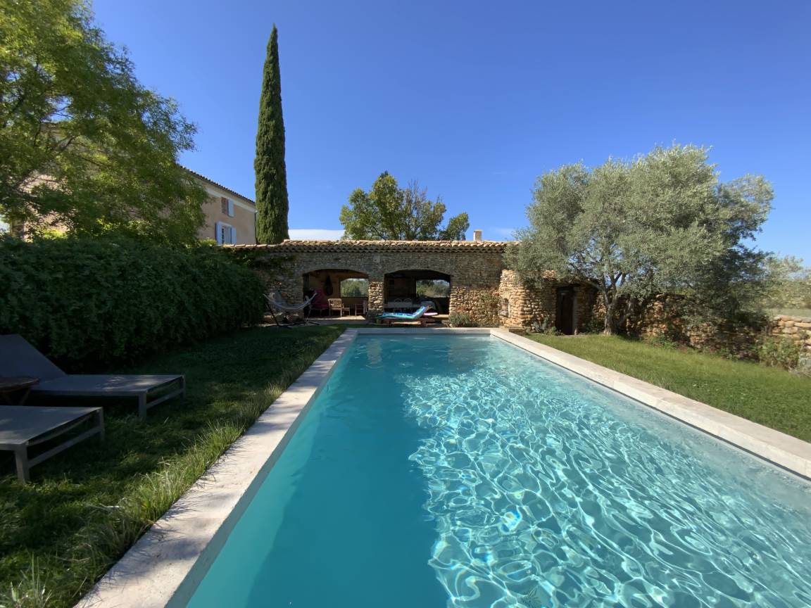 250 M² Farmhouse ∙ 6 Bedrooms ∙ 24 Guests - Gréoux-les-Bains