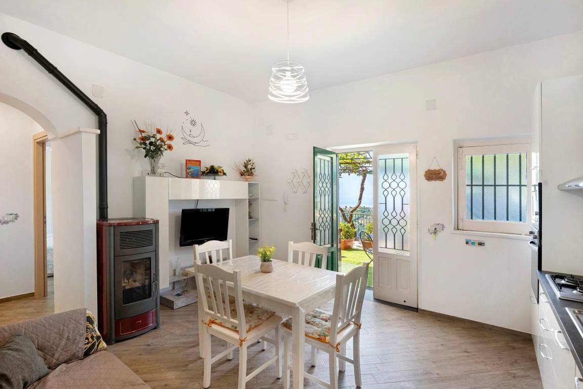 60 M² Apartamento ∙ 1 Habitación ∙ 4 Huéspedes - Amalfi