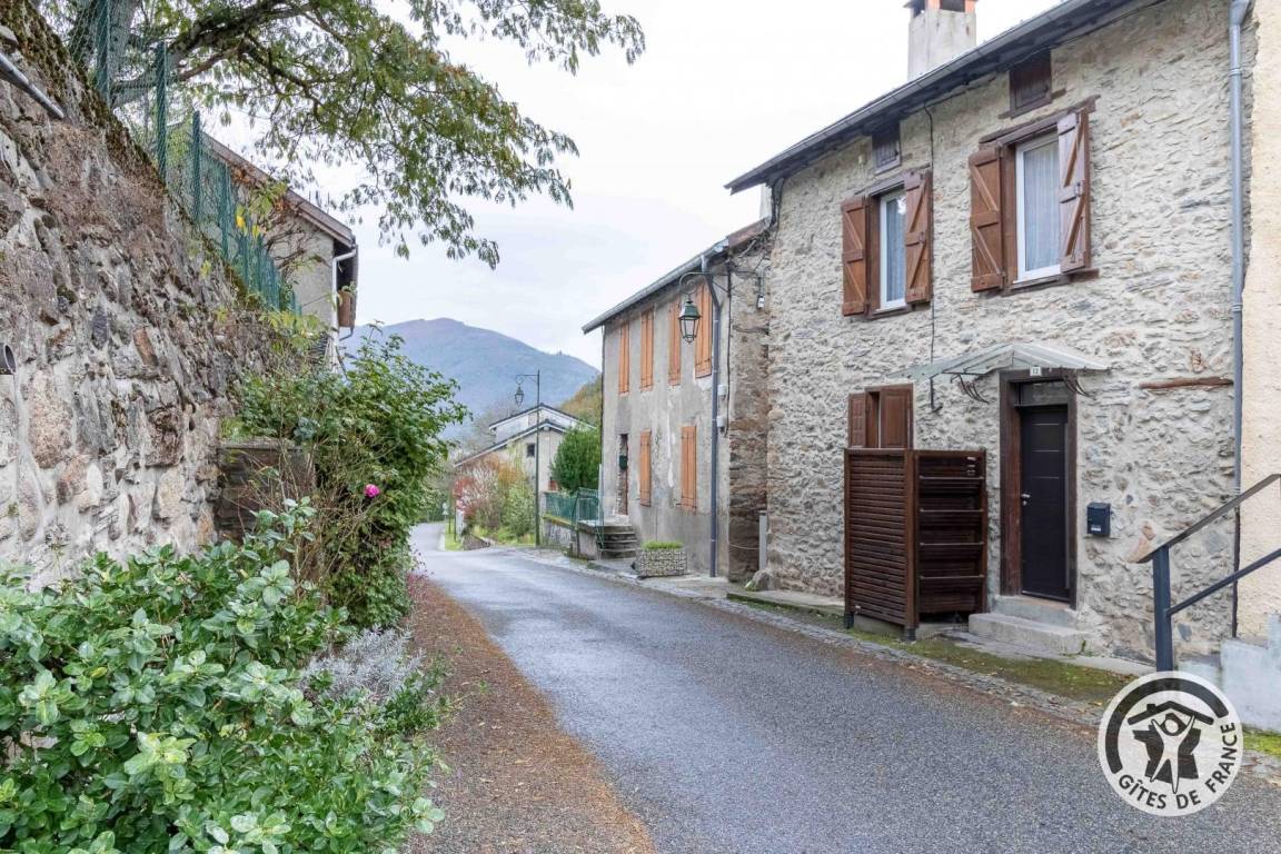 80 M² Gîte ∙ 3 Quartos ∙ 8 Hóspedes - Ariège