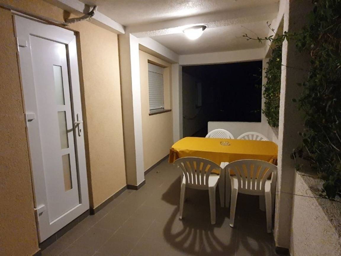 40 M² Ferienwohnung ∙ 2 Schlafzimmer ∙ 4 Gäste - Vrsi