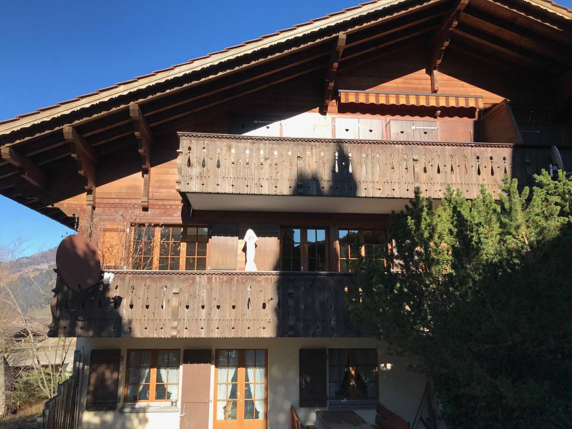 63 M² Apartment ∙ 2 Bedrooms ∙ 4 Guests - Zweisimmen