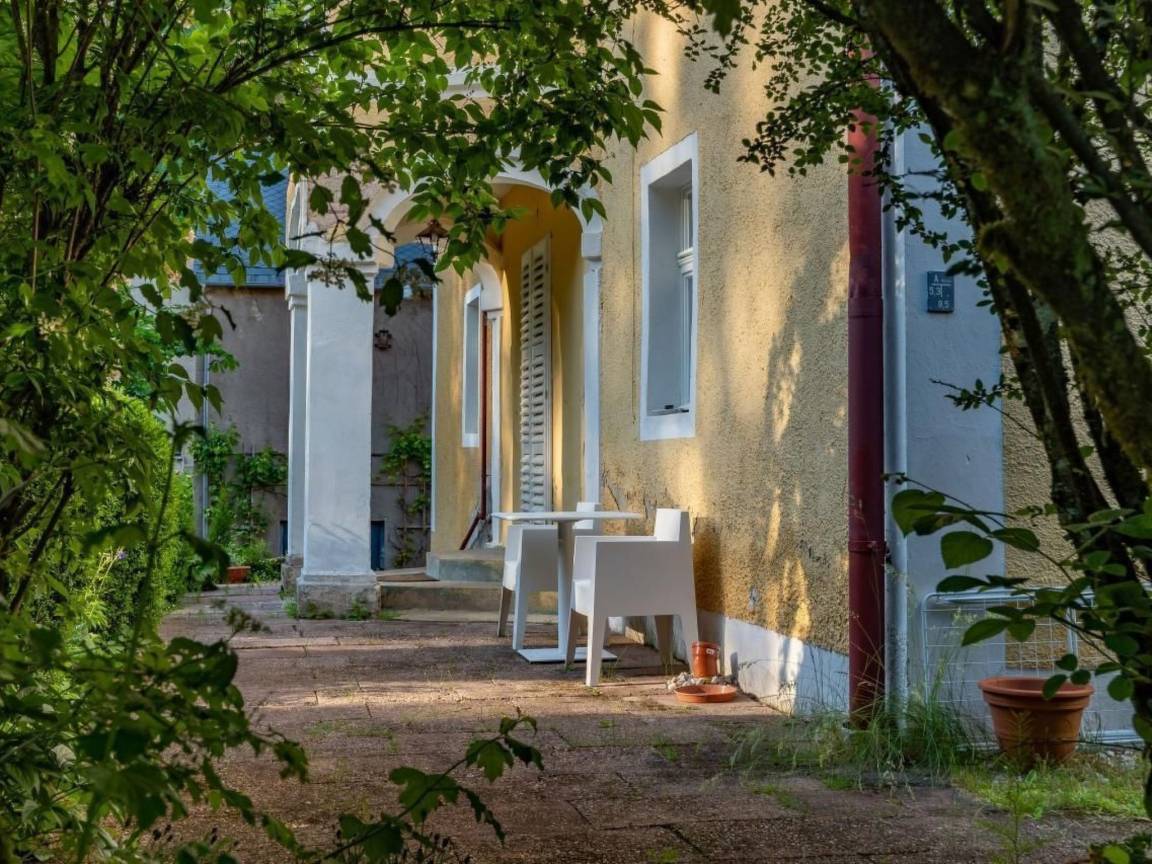 100 M² Ferienwohnung ∙ 1 Schlafzimmer ∙ 2 Gäste - Neunburg vorm Wald