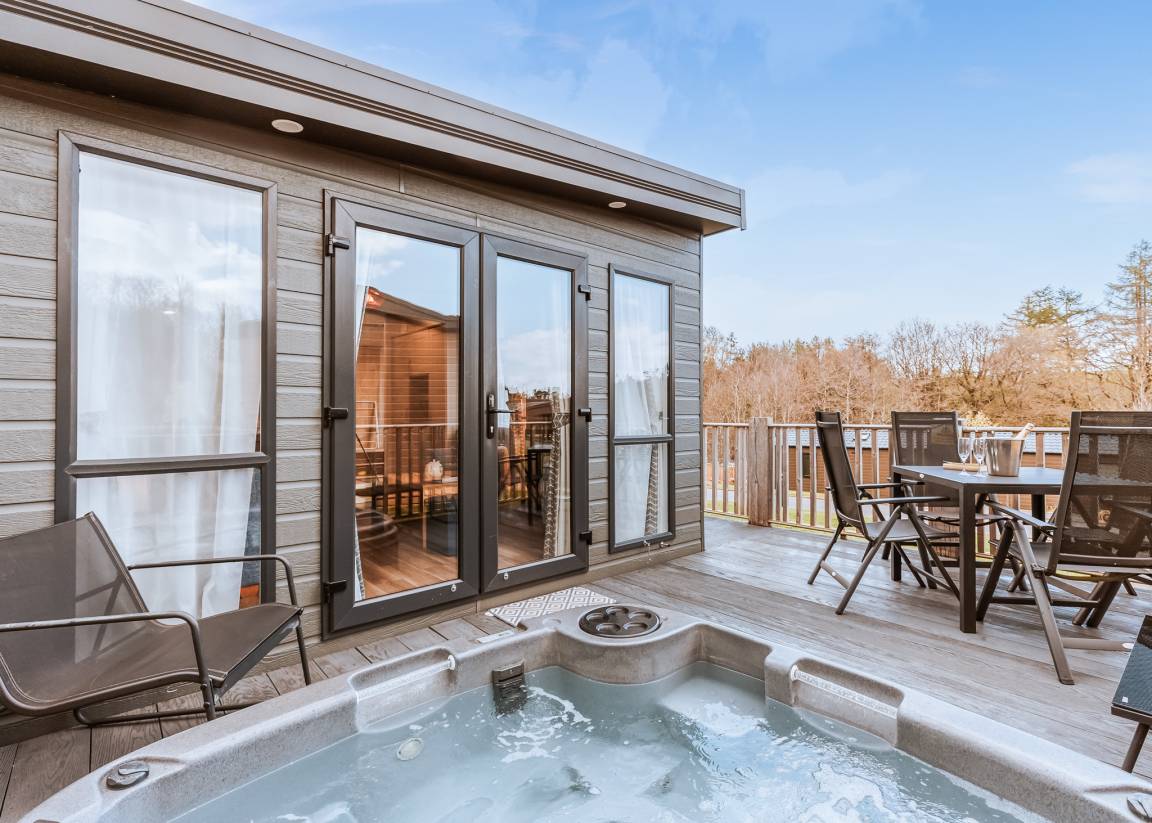Chalet ∙ 2 Bedrooms ∙ 4 Guests - Worcestershire