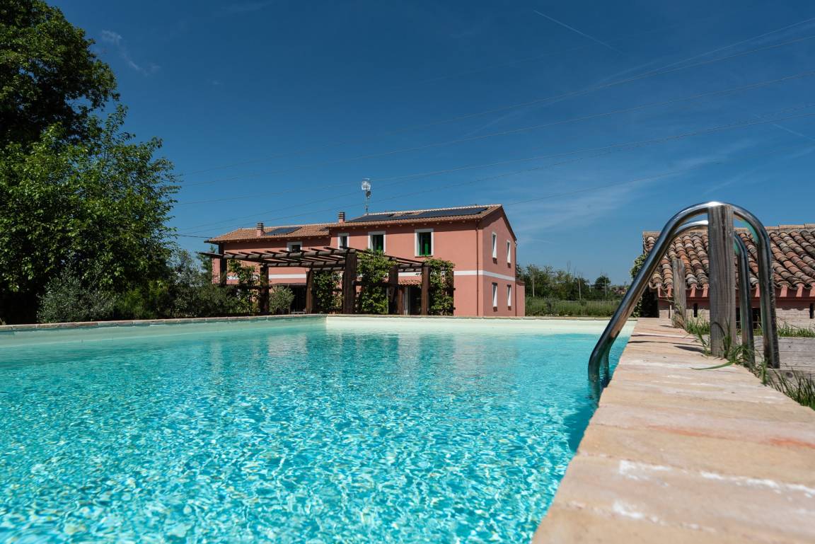 350 M² Villa ∙ 6 Bedrooms ∙ 12 Guests - Pesaro