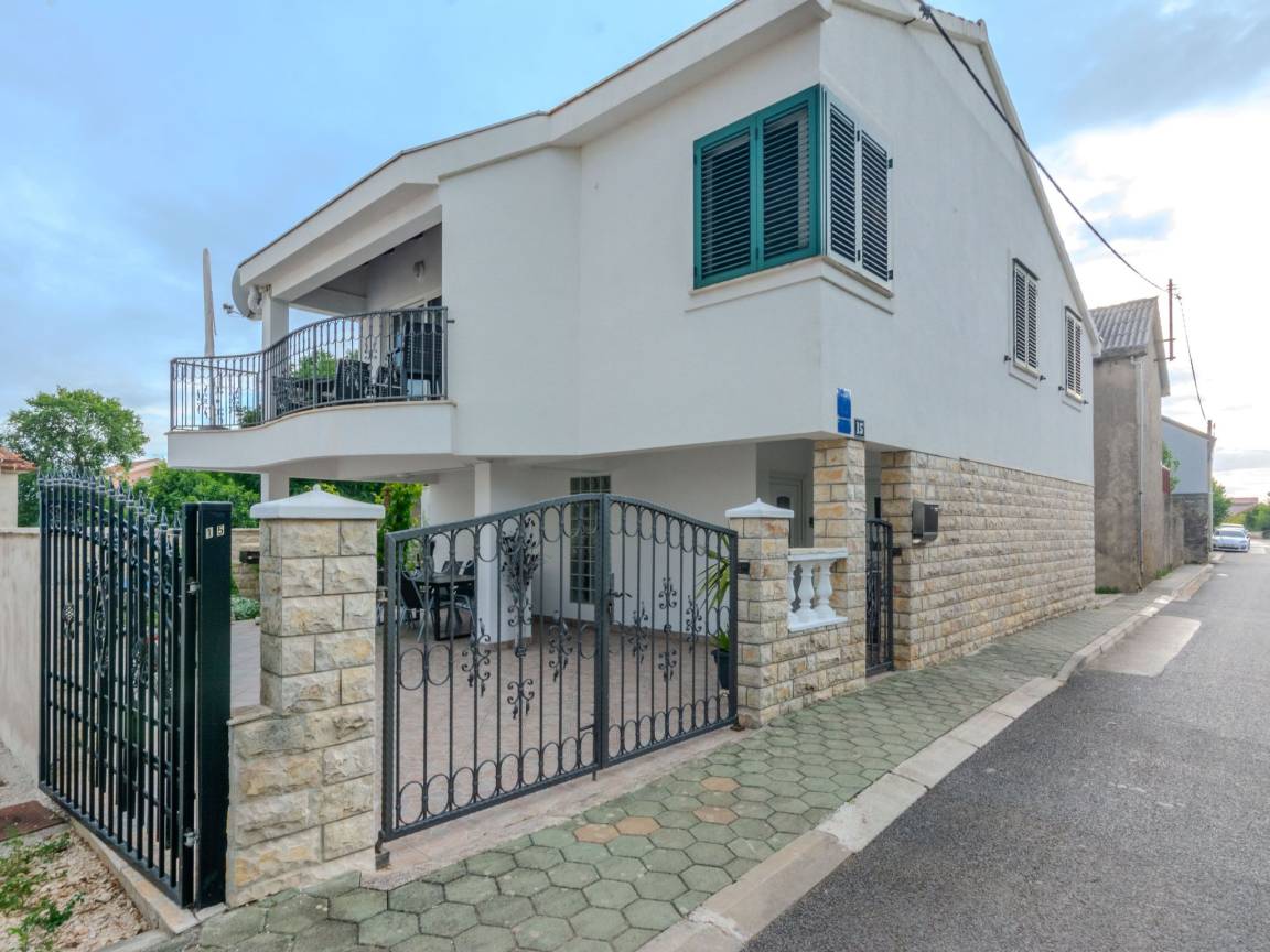 120 M² House ∙ 3 Bedrooms ∙ 7 Guests - Zaton