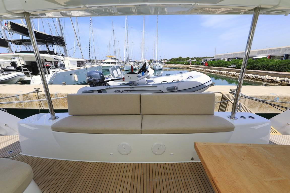 14 M² Casa Flotante ∙ 4 Habitaciones ∙ 8 Huéspedes - Zadar