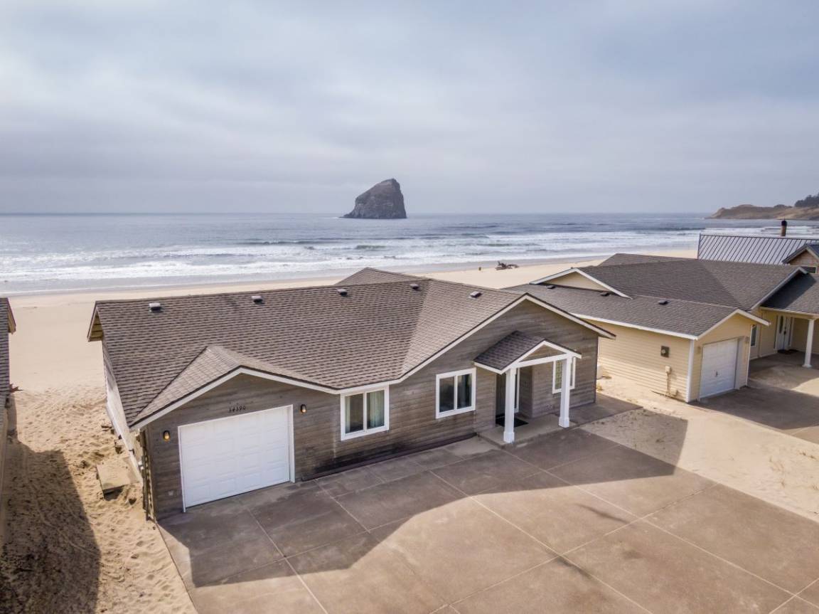 123 M² House ∙ 3 Bedrooms ∙ 8 Guests - Pacific City, OR