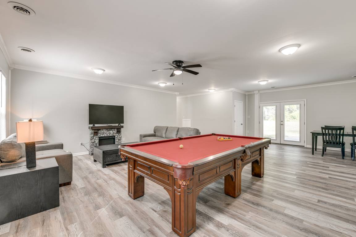 139 M² House ∙ 2 Bedrooms ∙ 6 Guests - Petersburg, VA