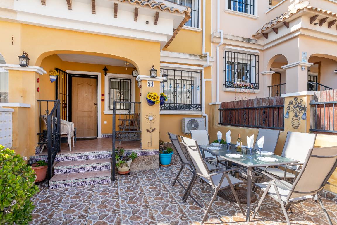 90 M² Huis ∙ 3 Slaapkamers ∙ 6 Gasten - Torrevieja