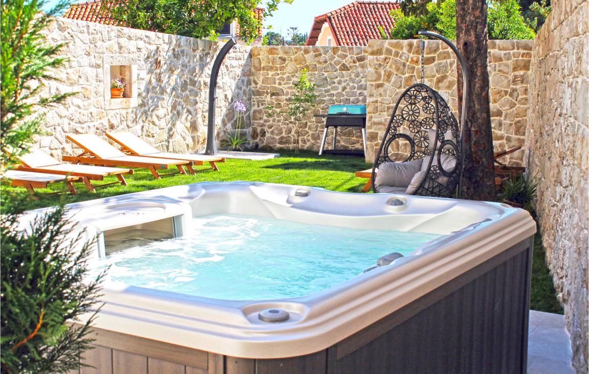 180 M² House ∙ 4 Bedrooms ∙ 8 Guests - Mlini