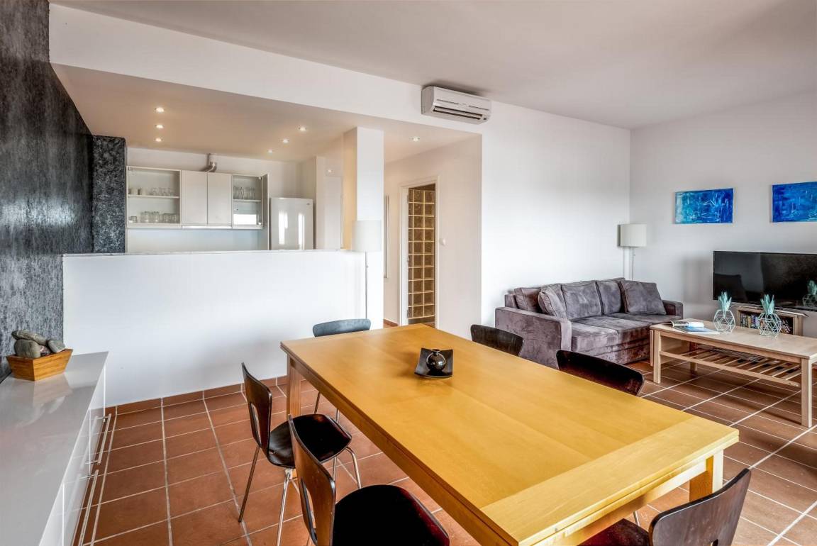 70 M² Aparthotel ∙ 2 Bedrooms ∙ 4 Guests - Rhodes (Greece)