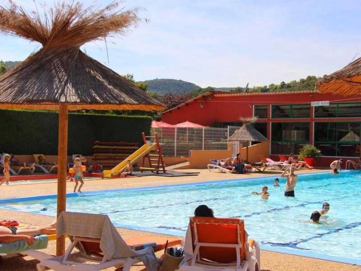32 M² Camping ∙ 2 Chambres ∙ 4 Personnes - Aveyron