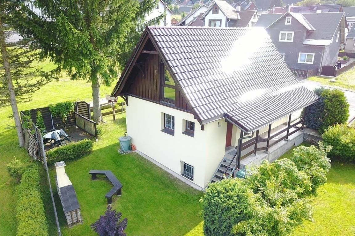 75 M² House ∙ 2 Bedrooms ∙ 5 Guests - Neuhaus am Rennweg